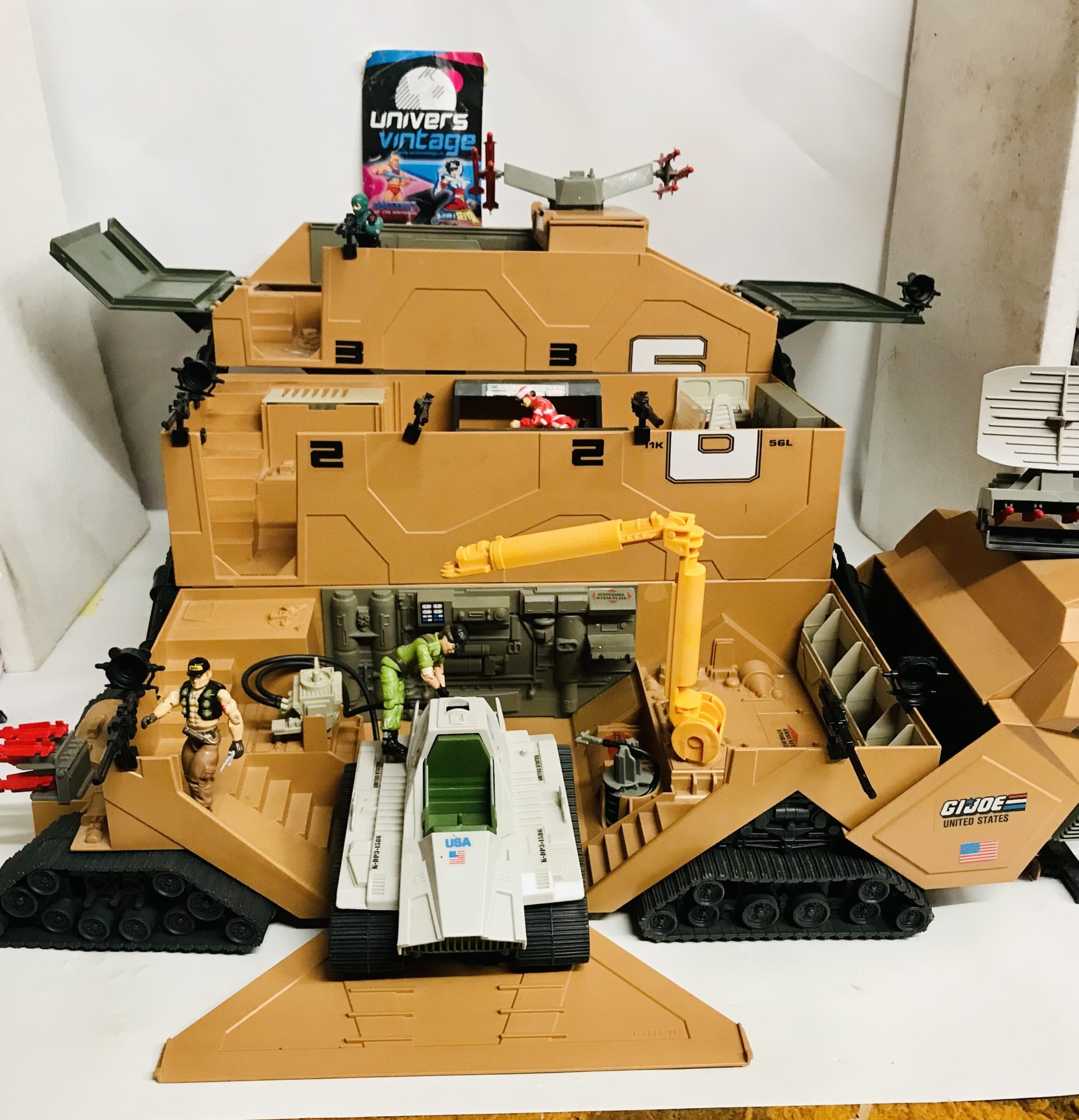 GI JOE COMMAND CENTER LOOSE - Boutique Univers Vintage